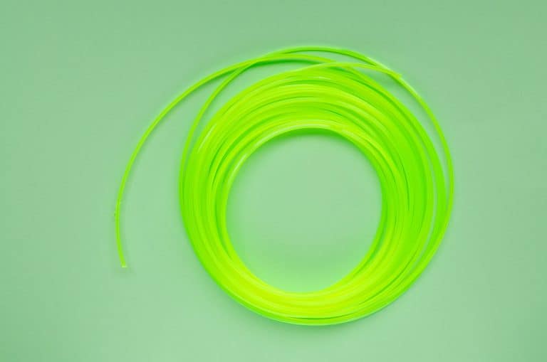 How To Choose a Trimmer String [Buying Guide] – BackyardGadget