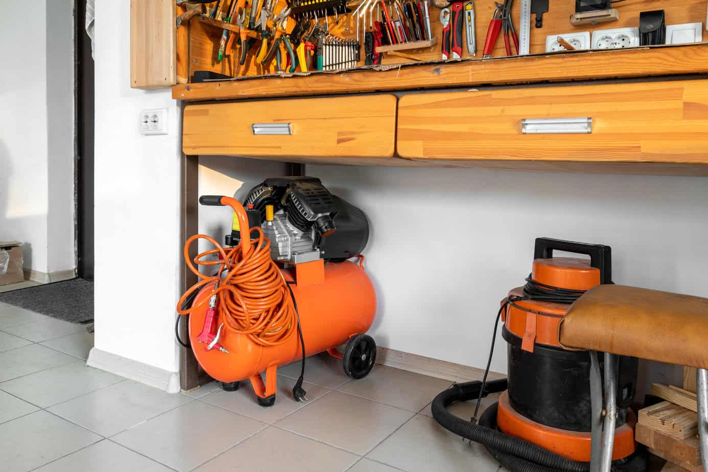 22 Ideas For Lawn Mower Storage – The Ultimate Guide – BackyardGadget